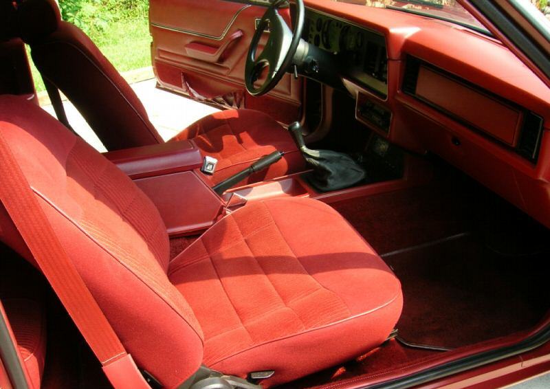 Medium Canyon Red 1986 Ford Mustang Coupe