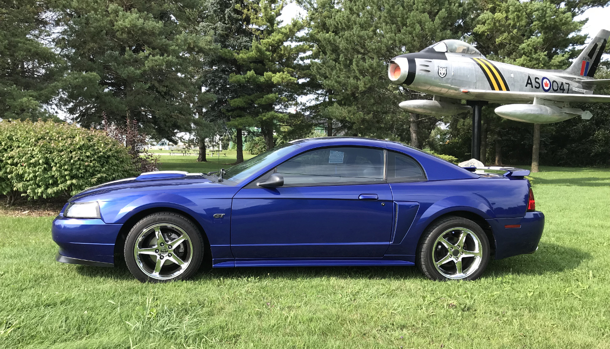 Sonic Blue 2003 Ford Mustang GT Coupe - MustangAttitude.com Photo Detail